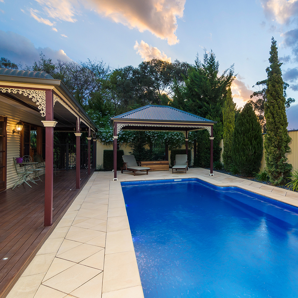 Pools Copers, Step Treads & Walling Caps Adelaide